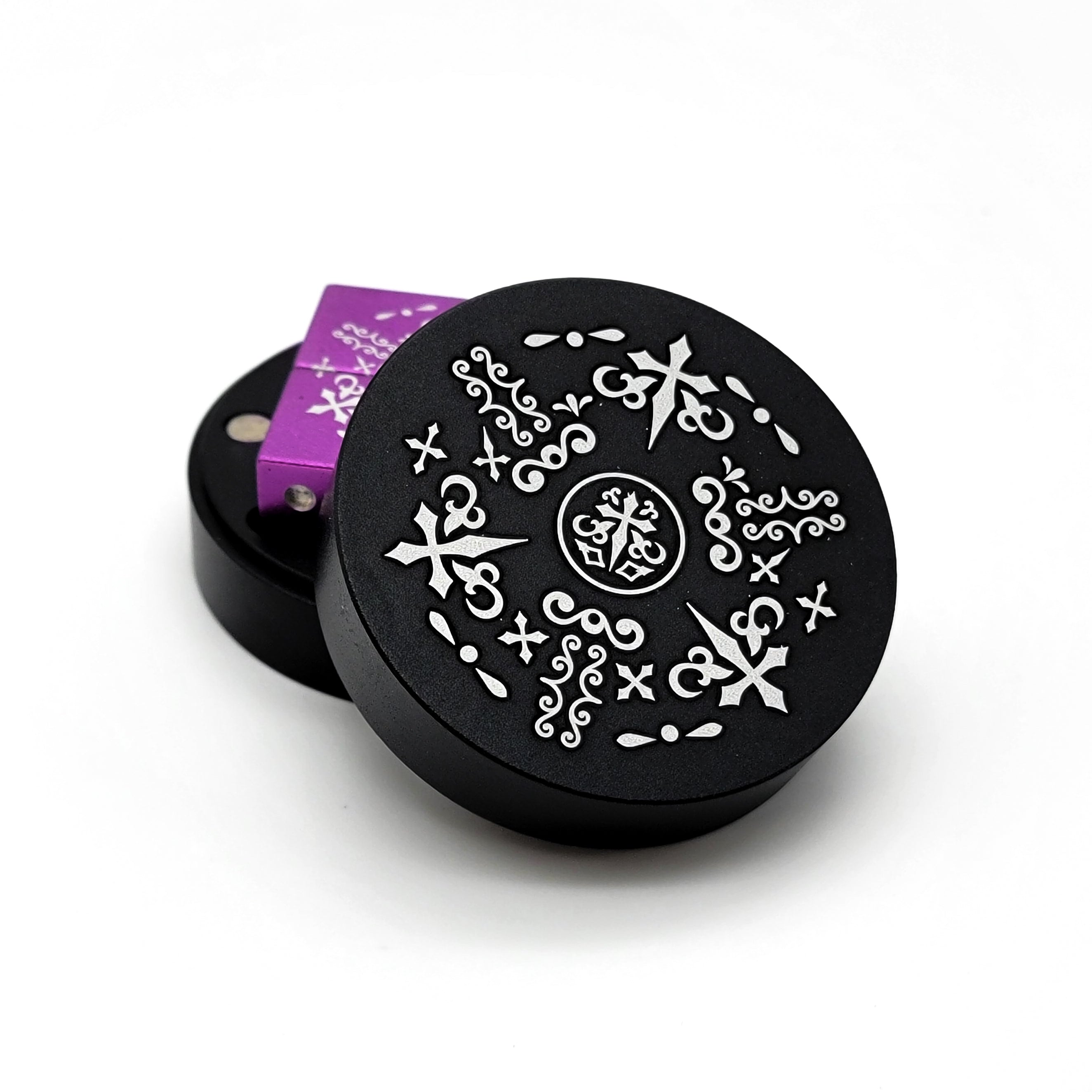 Puck and 4D6 Shadow Masque – Level Up Dice